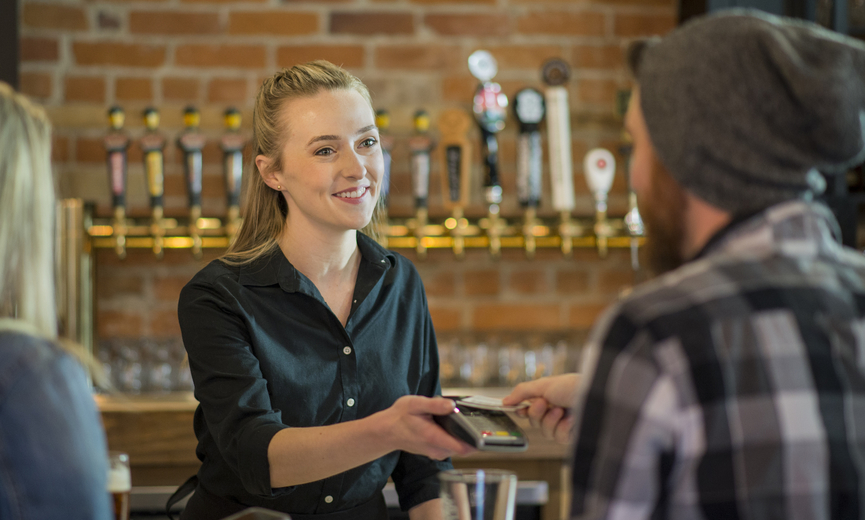 What Are Tip Credits and How Can Employers Utilize Them? | Paychex
